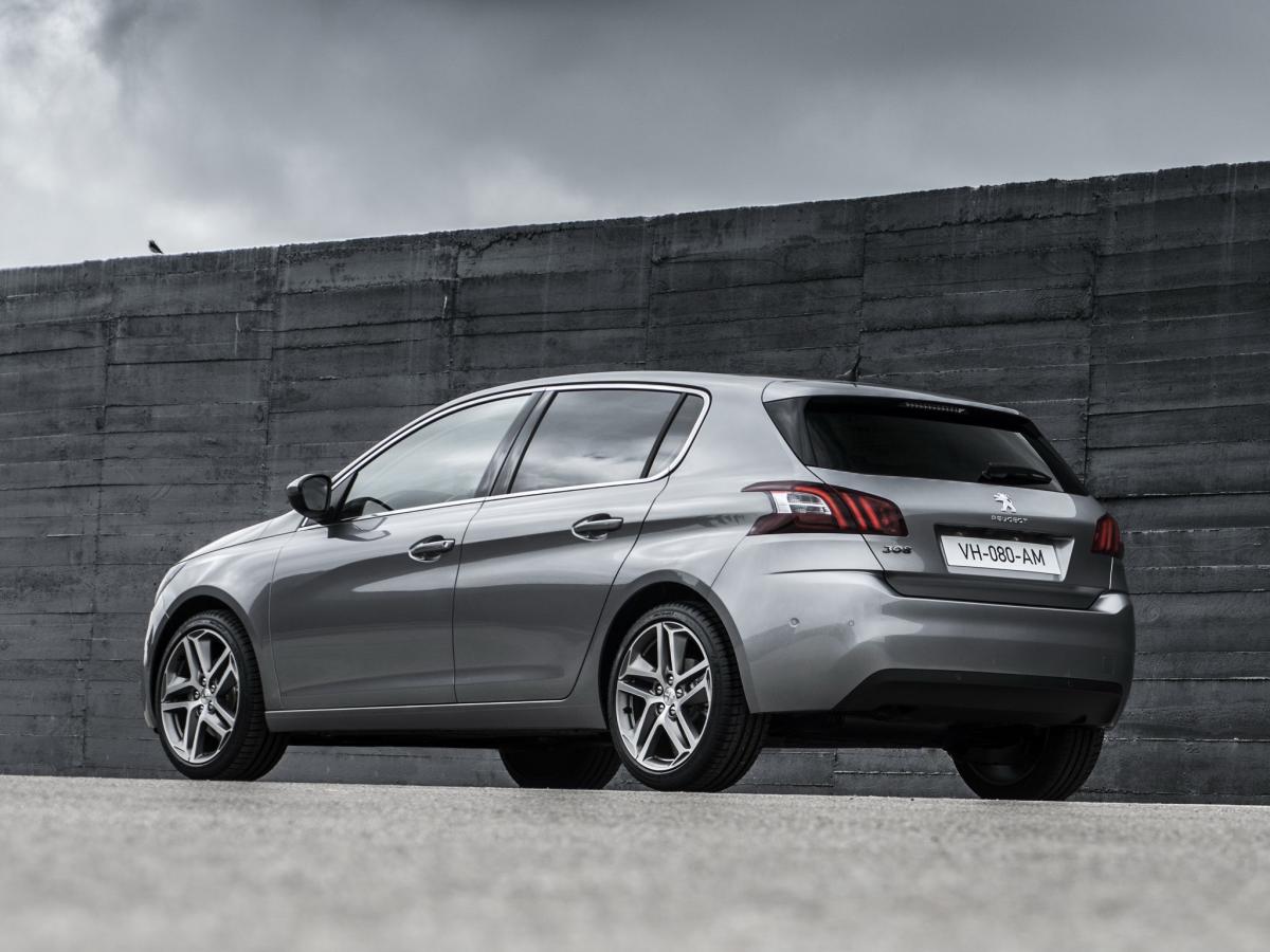 Peugeot 308 II GT 1.6 THP (205 Hp)